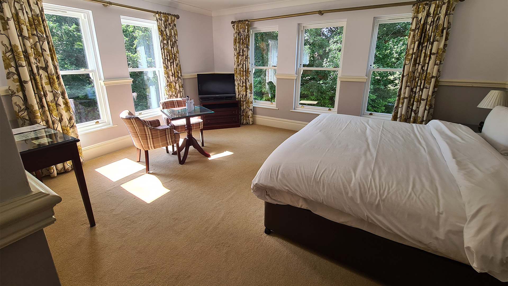 Deluxe Rooms | Hotels Lincolnshire | Dower House Hotel